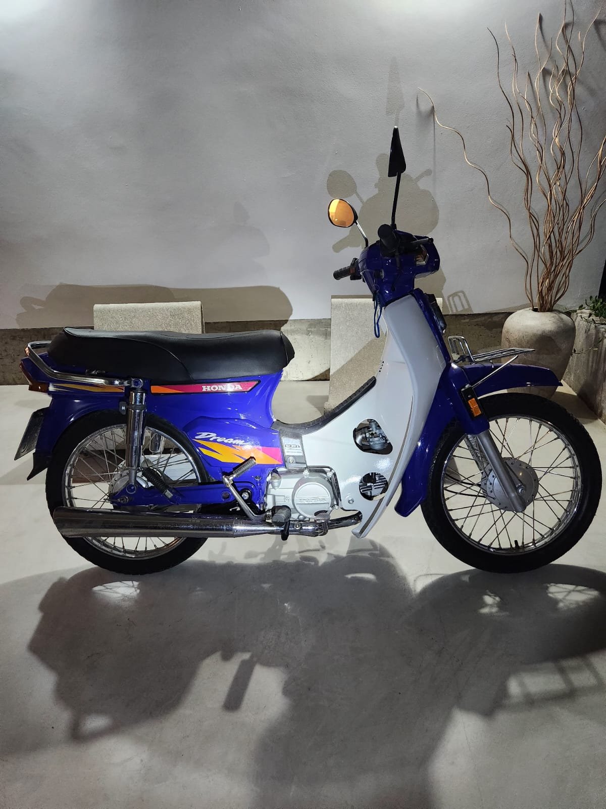 Honda C-100 Dream | Classificado Vintage riders