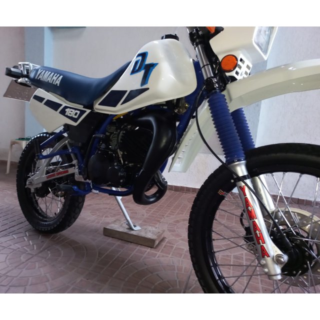 Yamaha DT 180 | Classificado Vintage riders