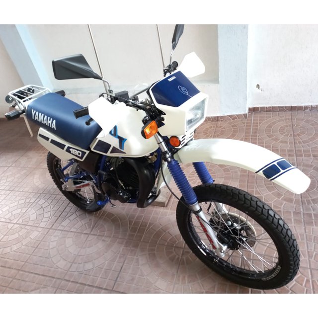 Yamaha DT 180 | Classificado Vintage riders