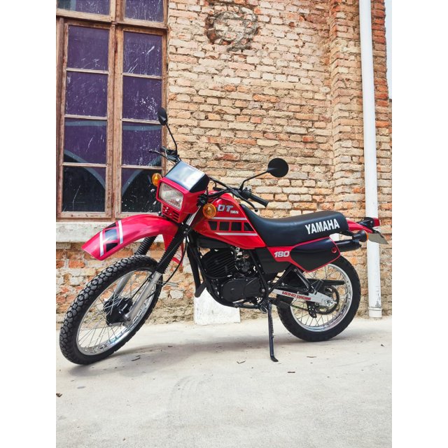 Yamaha DT 180 | Classificado Vintage riders