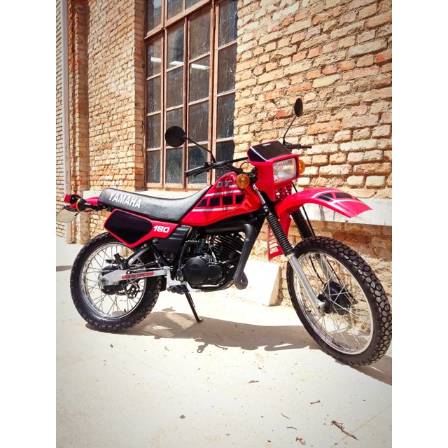 Yamaha DT 180 | Classificado Vintage riders