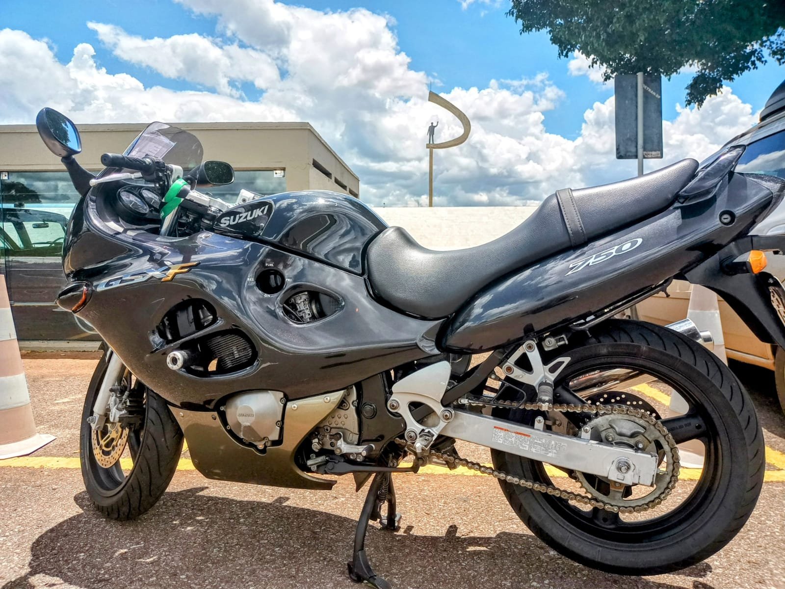 Suzuki GSF 750 F | Classificado Vintage riders