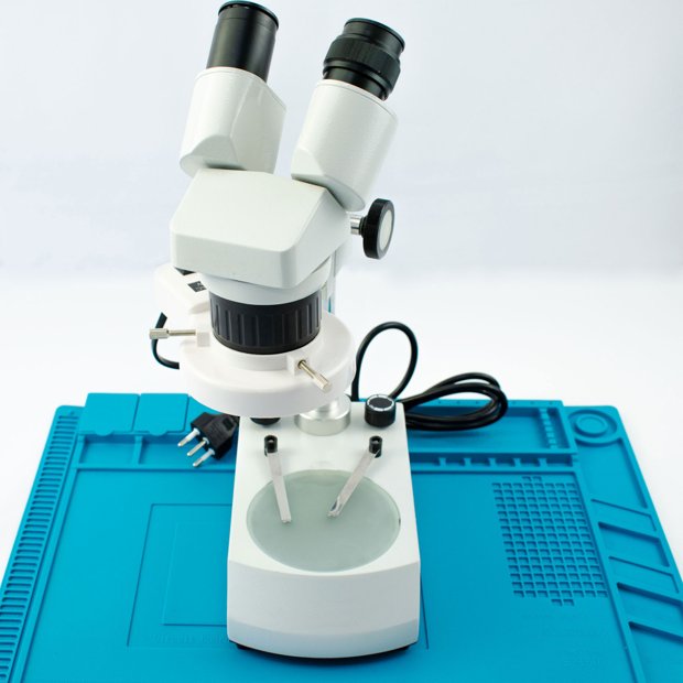 Microscópio Binocular 20X-40X com Luminária Bivolt | Mercadogira