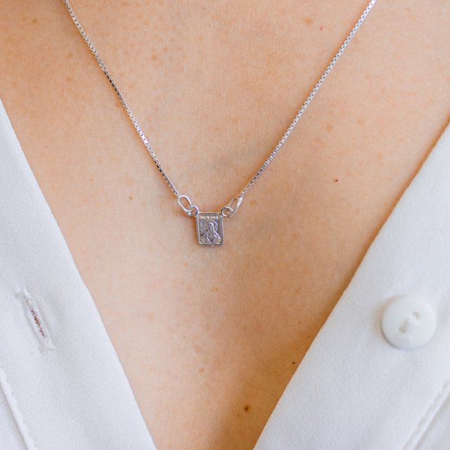 Colar Escapulário Mini | Ella de Prata