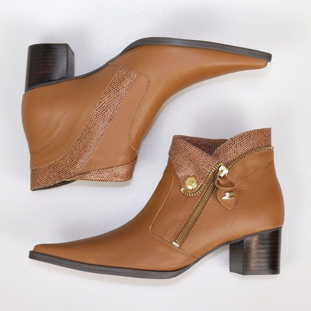 Bota Dina Mirtz Cano Curto Botão | Melania Benett