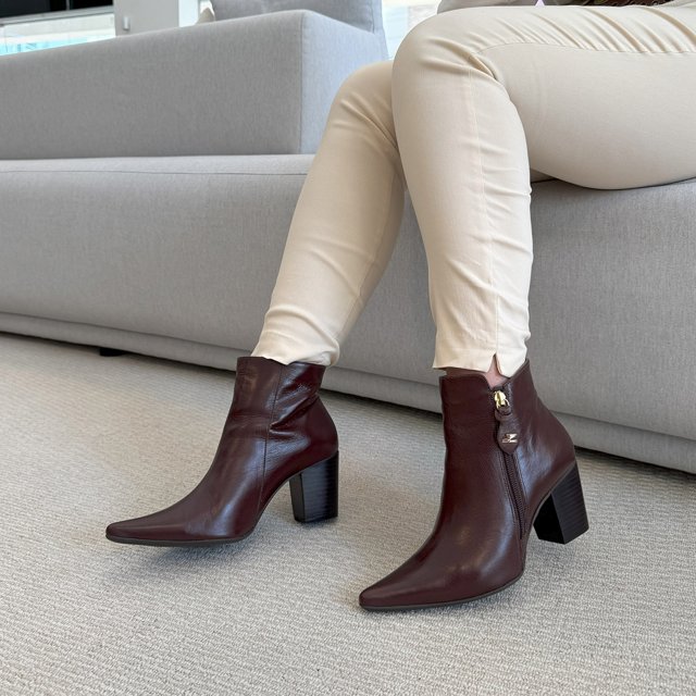 Bota Feminina Cano Curto Bico Fino Dina Mirtz Ref 20987 | Fino Raro ...