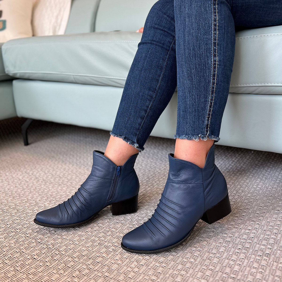 BOTA SALTO BAIXO CANO CURTO DINA MIRTZ REF 12779 | Fino Raro - Site 100 ...
