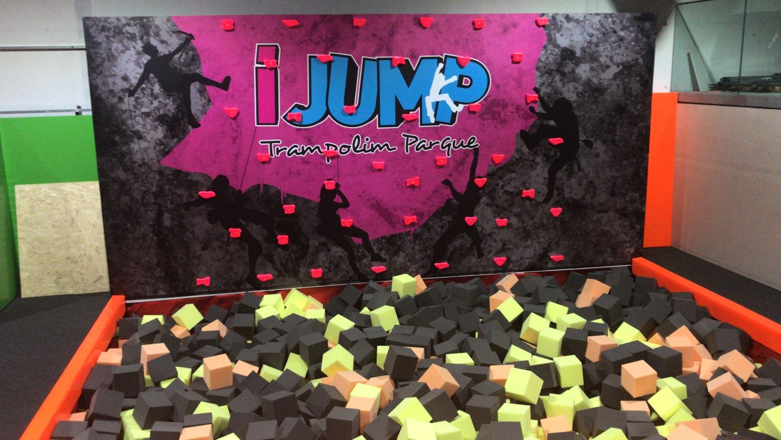 Ijump Trampolim Park-BRAGA-PORTUGAL | Trampolim Park By Henri Trampolim