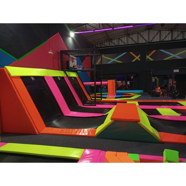 Mundo Jump Trampolim Park -MG | Trampolim Park By Henri Trampolim