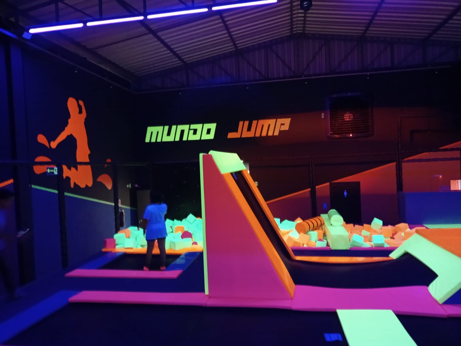 Mundo Jump Trampolim Park -MG | Trampolim Park By Henri Trampolim