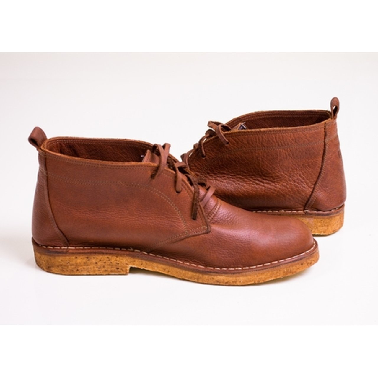 BOTINA CAMPEIRA EM COURO GRAXO | Botas Postal