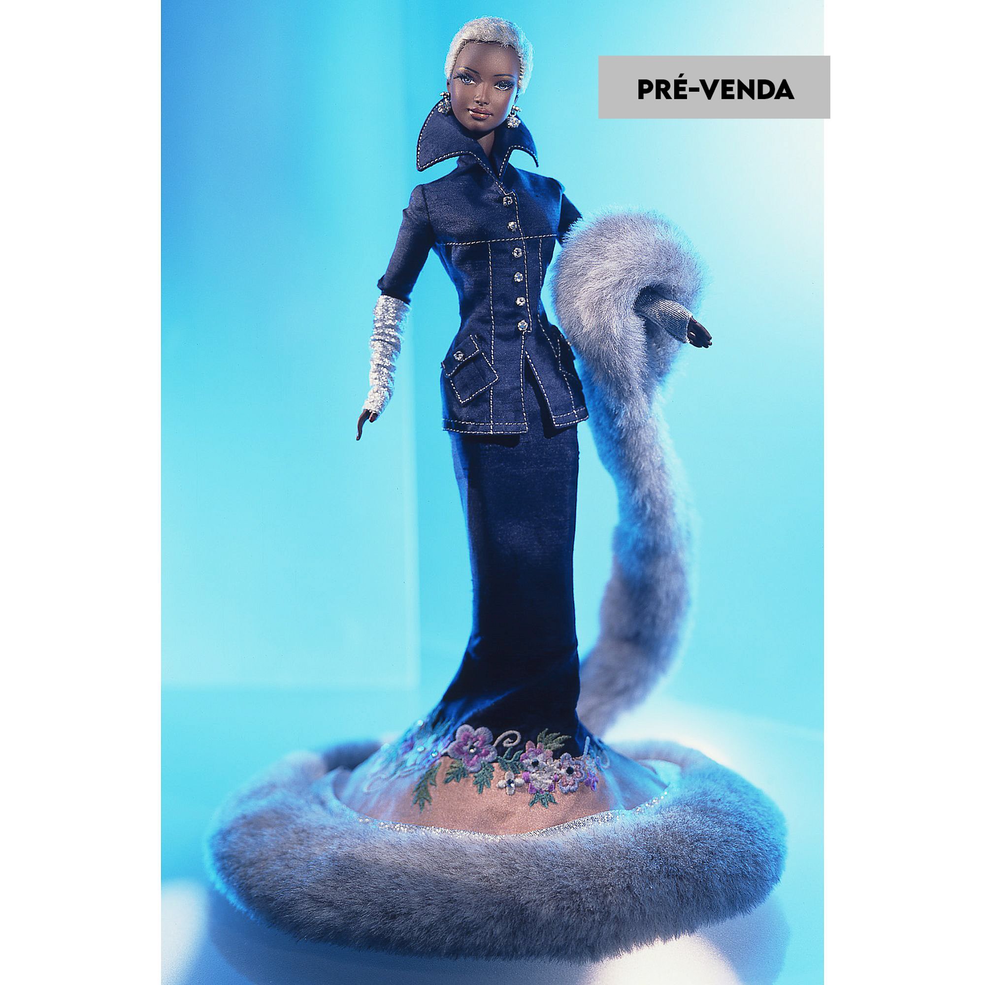 PRÉ-VENDA Boneca Barbie Collector Byron Lars Indigo Obsession - Mattel ...