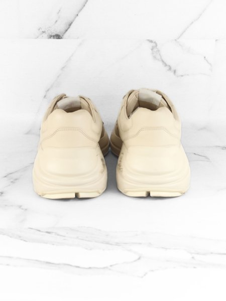 Tênis Gucci x Disney Rhyton Pato Donald Bege | Zivē Club