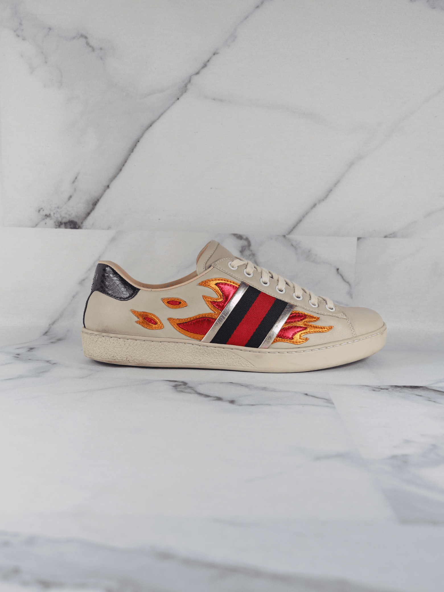 Tênis Gucci Ace Flames Cru | Zivē Club