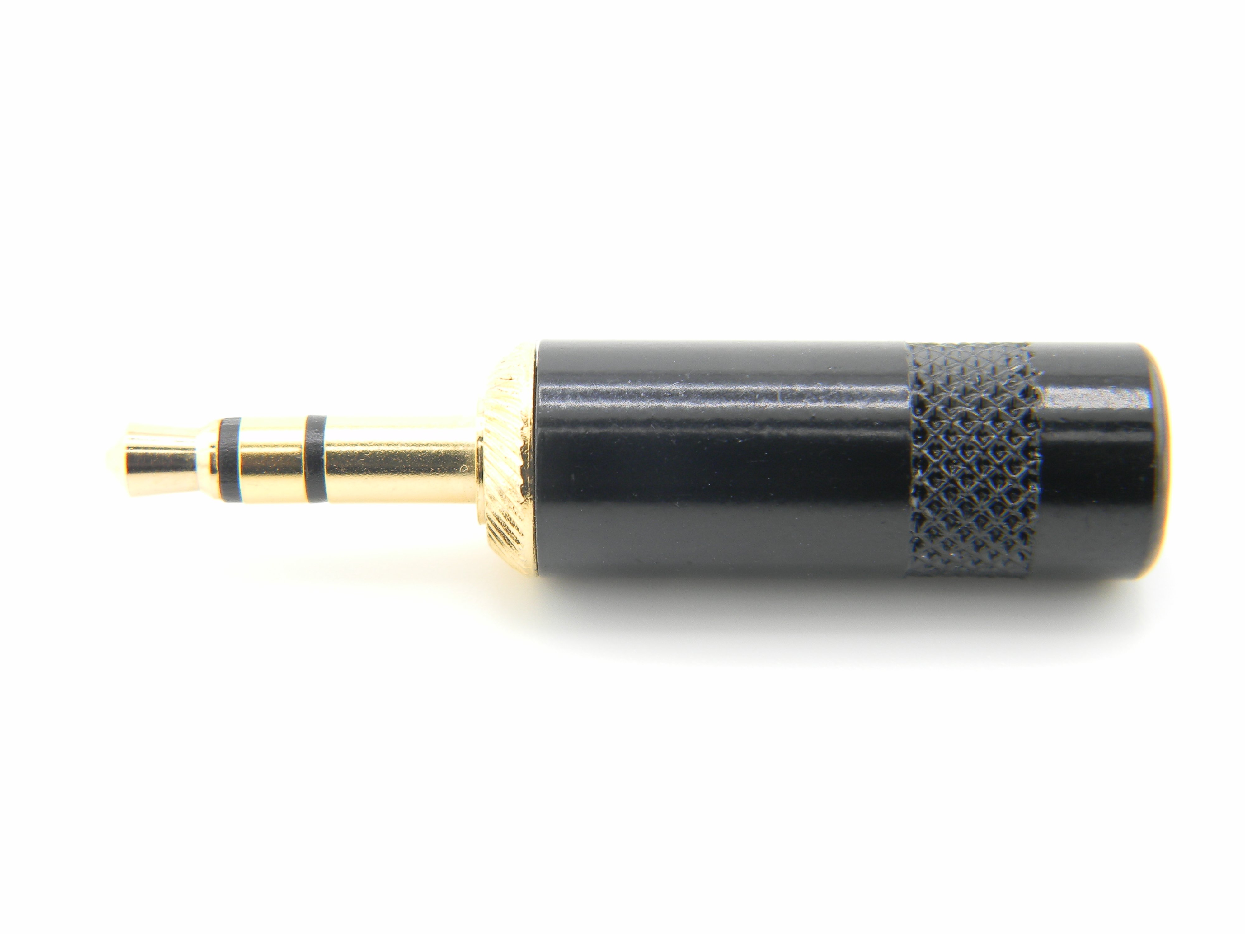 Plug P2 stereo metal preto 641558 Mxt | Audioville