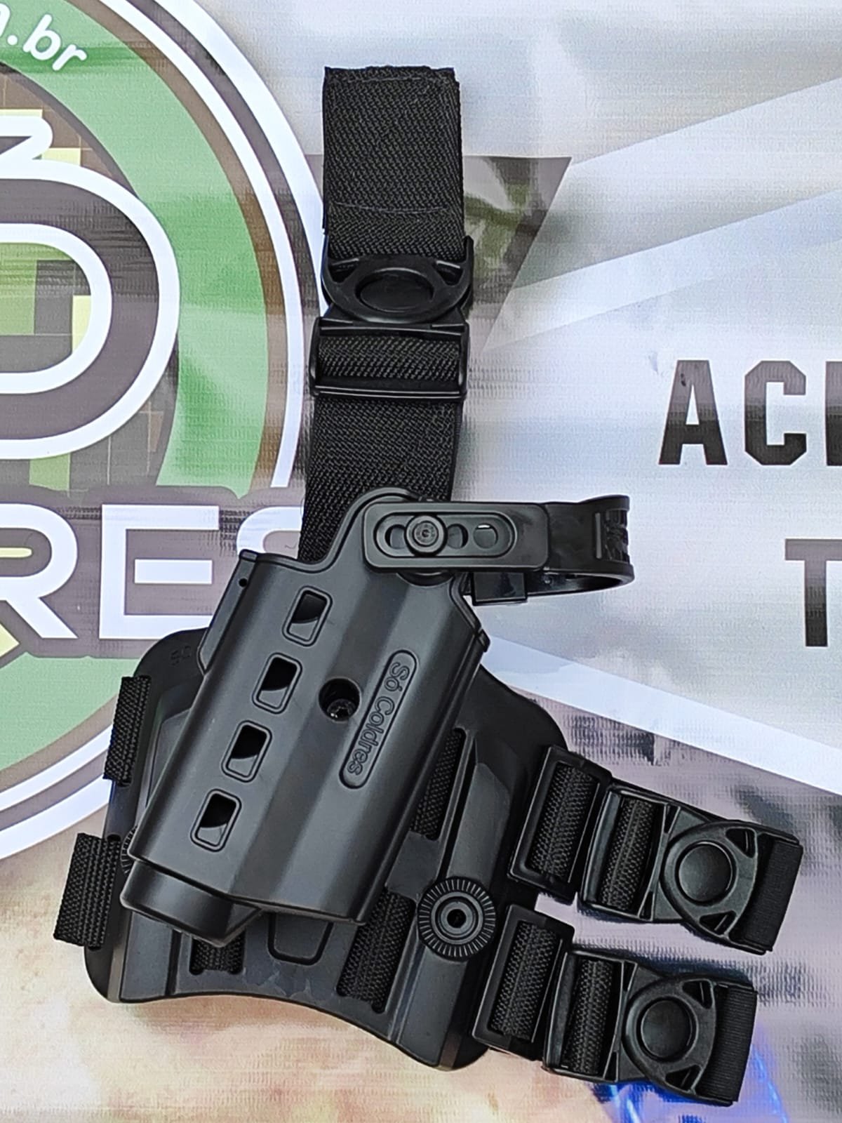 ( SC181P ) COLDRE TÁTICO UNIVERSAL PARA ARMAS COM LANTERNA | Só Coldres