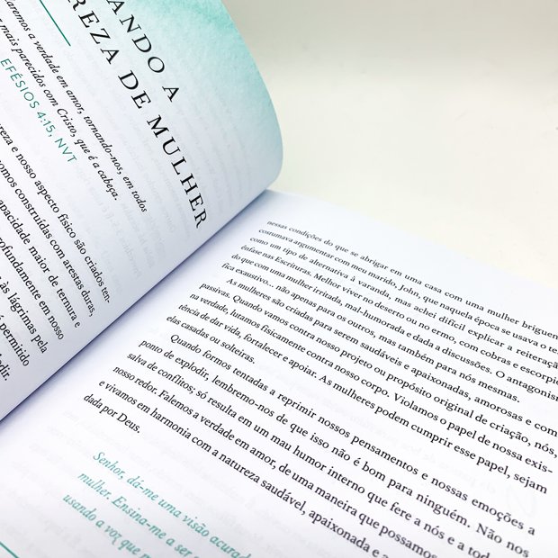 Forte: Devocionais para uma Vida Poderosa e Apaixonada - Lisa Bevere ...