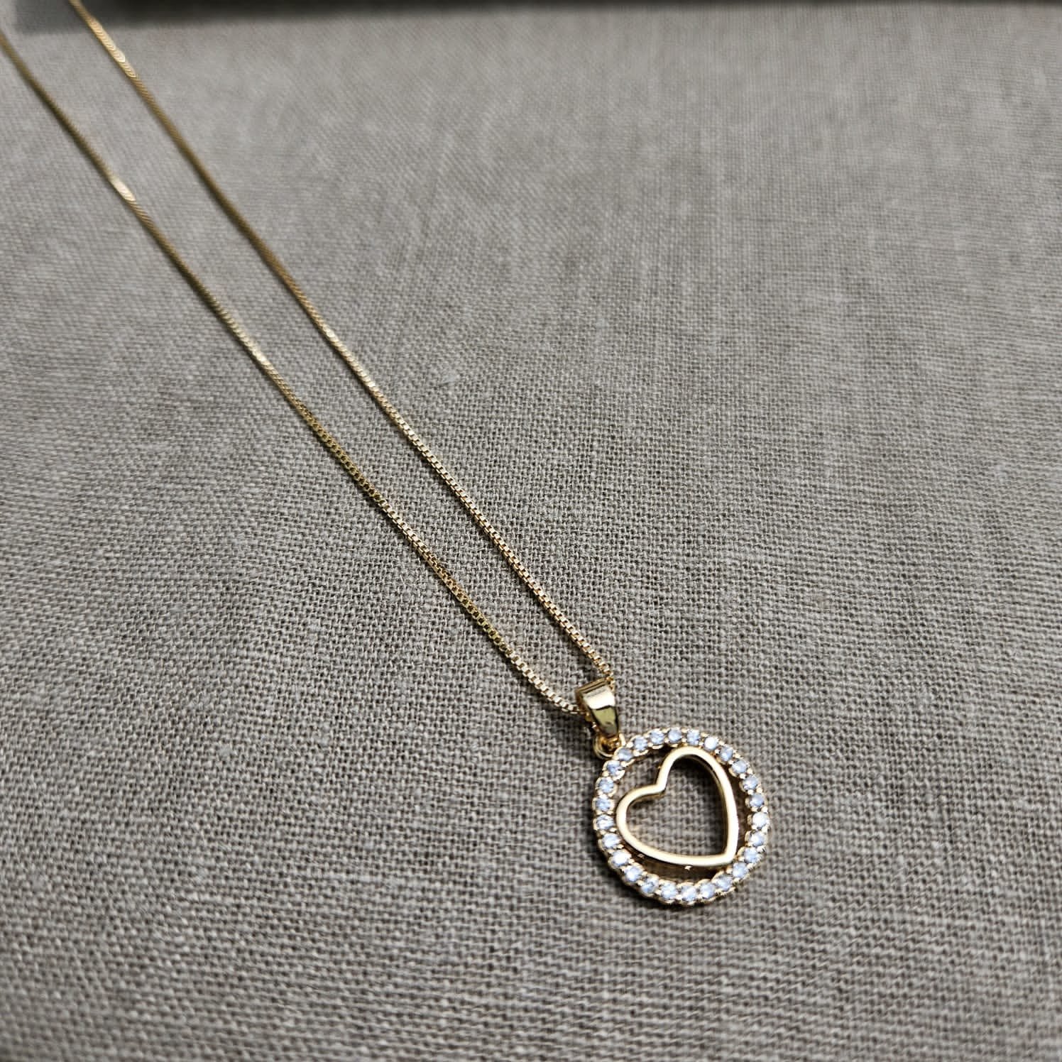 Colar Círculo Coração | Alpala Joias