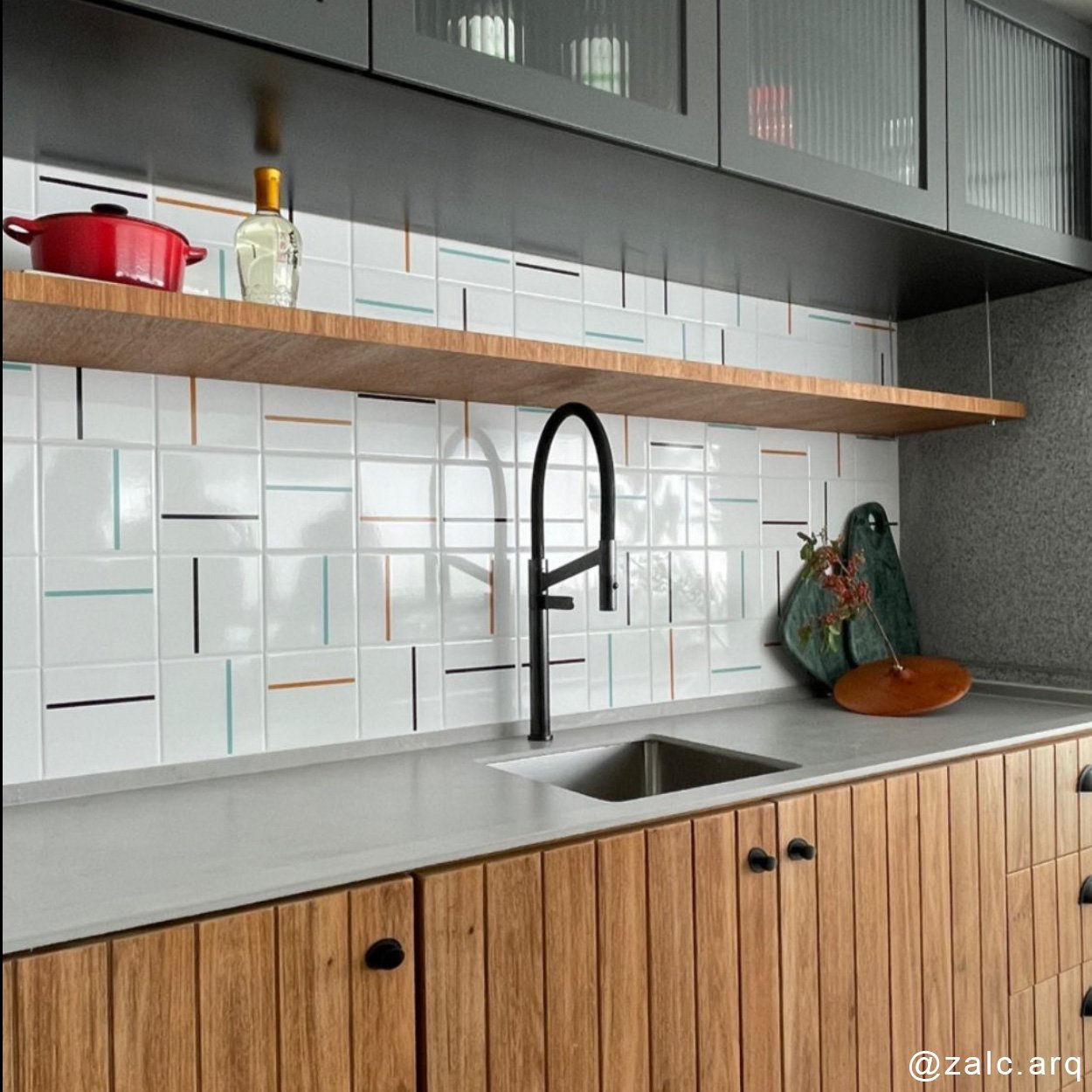 Azulejo Painel Decor Lines - Preto, Ocre e Verde Menta | TAI Azulejos