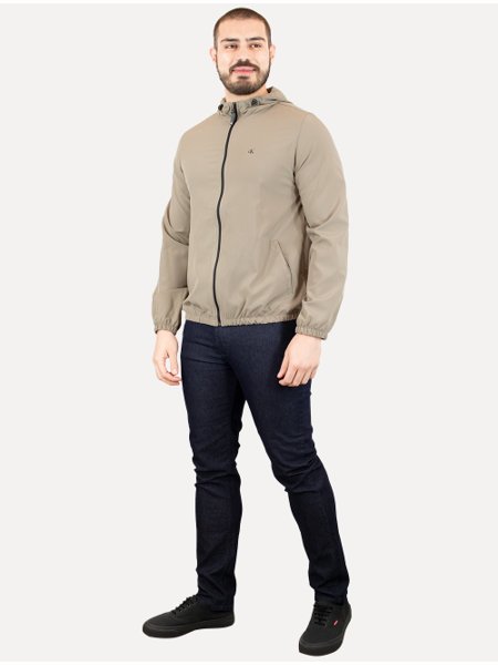 Jaqueta Calvin Klein Jeans Masculina CKJ Flex Cáqui Médio | Secret Outlet