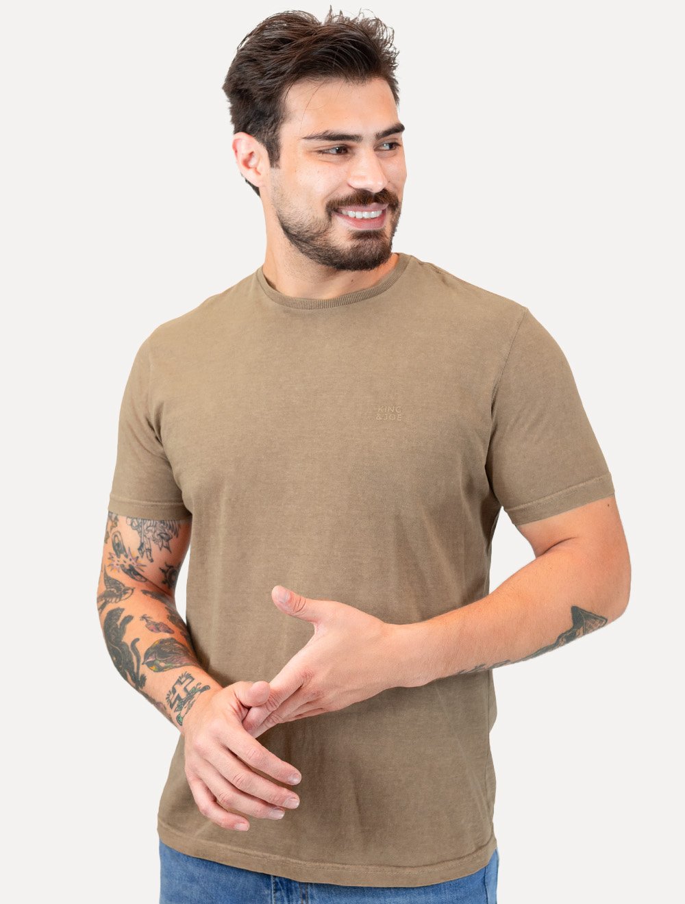 Camiseta King & Joe Masculina Estonada Basic Mono Small Logo Marrom ...