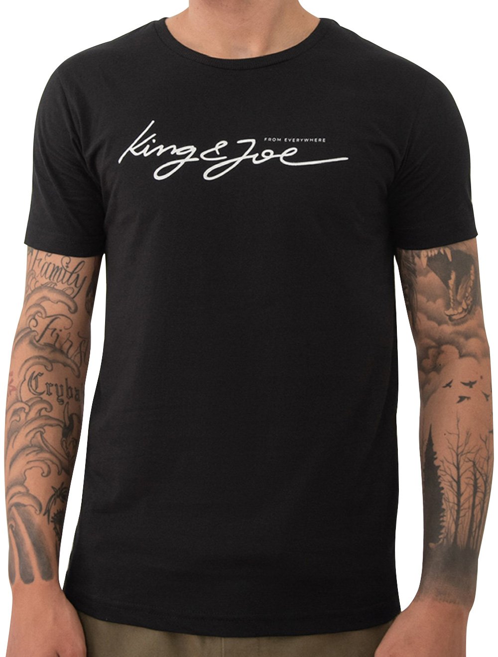 Camiseta King & Joe Masculina Slim Signature Logomania Preta | Secret ...
