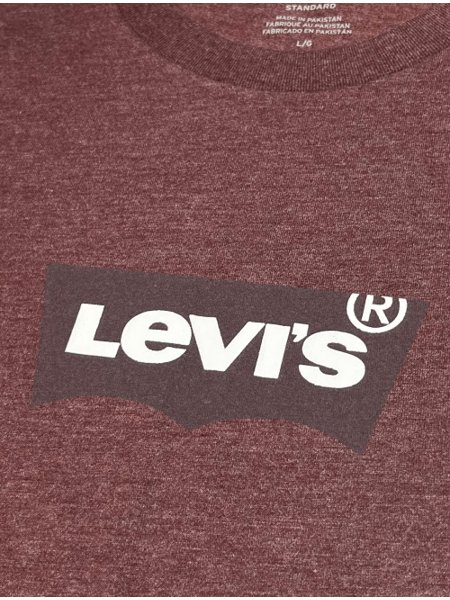 Camiseta Levis Masculina Logo Pequeno Batwing Classic Vermelha Escura ...