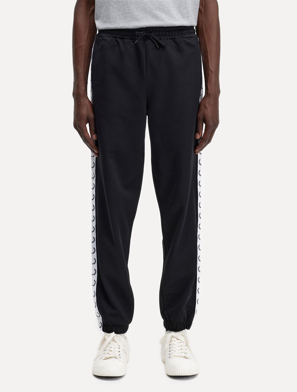 Calça Fred Perry Masculina Training Taped Track Preta | Secret Outlet