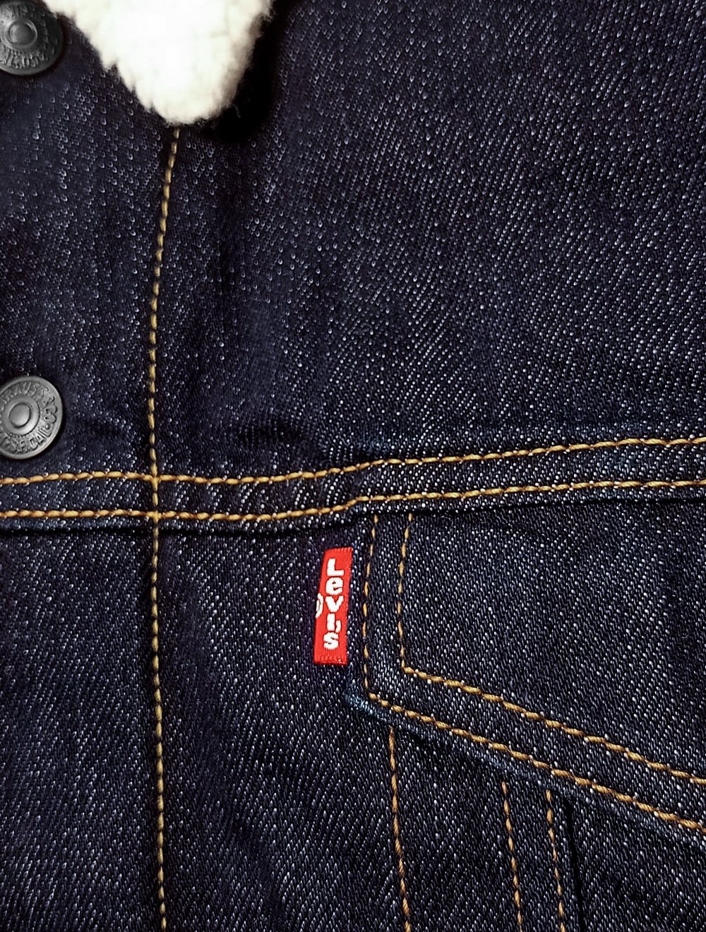 Jaqueta Levis Jeans Masculina Trucker Type 3 Sherpa Azul Escuro ...