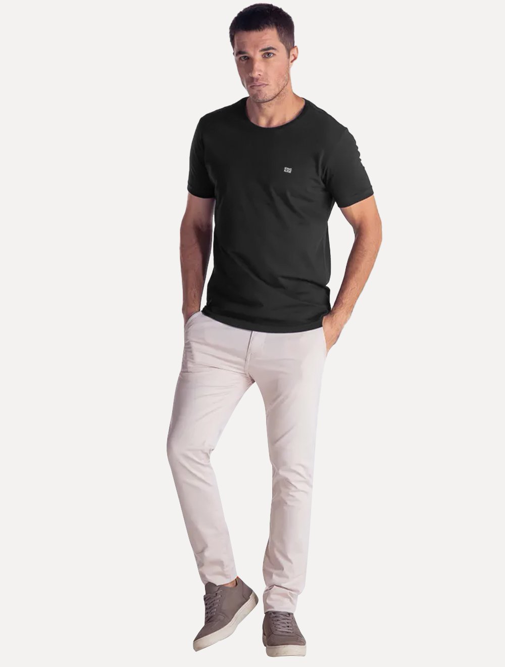 Camiseta King & Joe Masculina Slim Basic Light Small Logo Preta ...