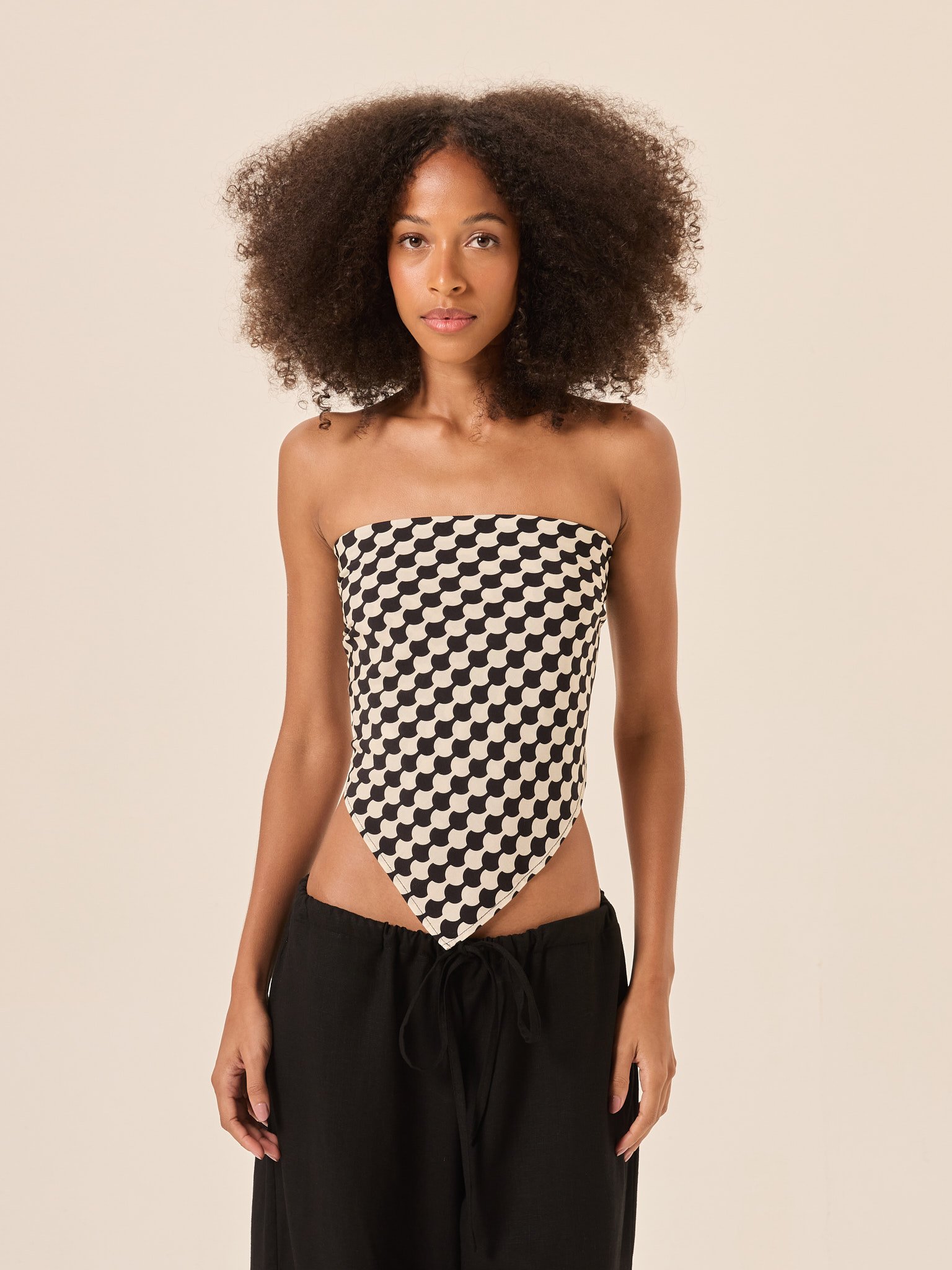 Lenço Isla Trama PB | PANÔ | Resortwear Carioca