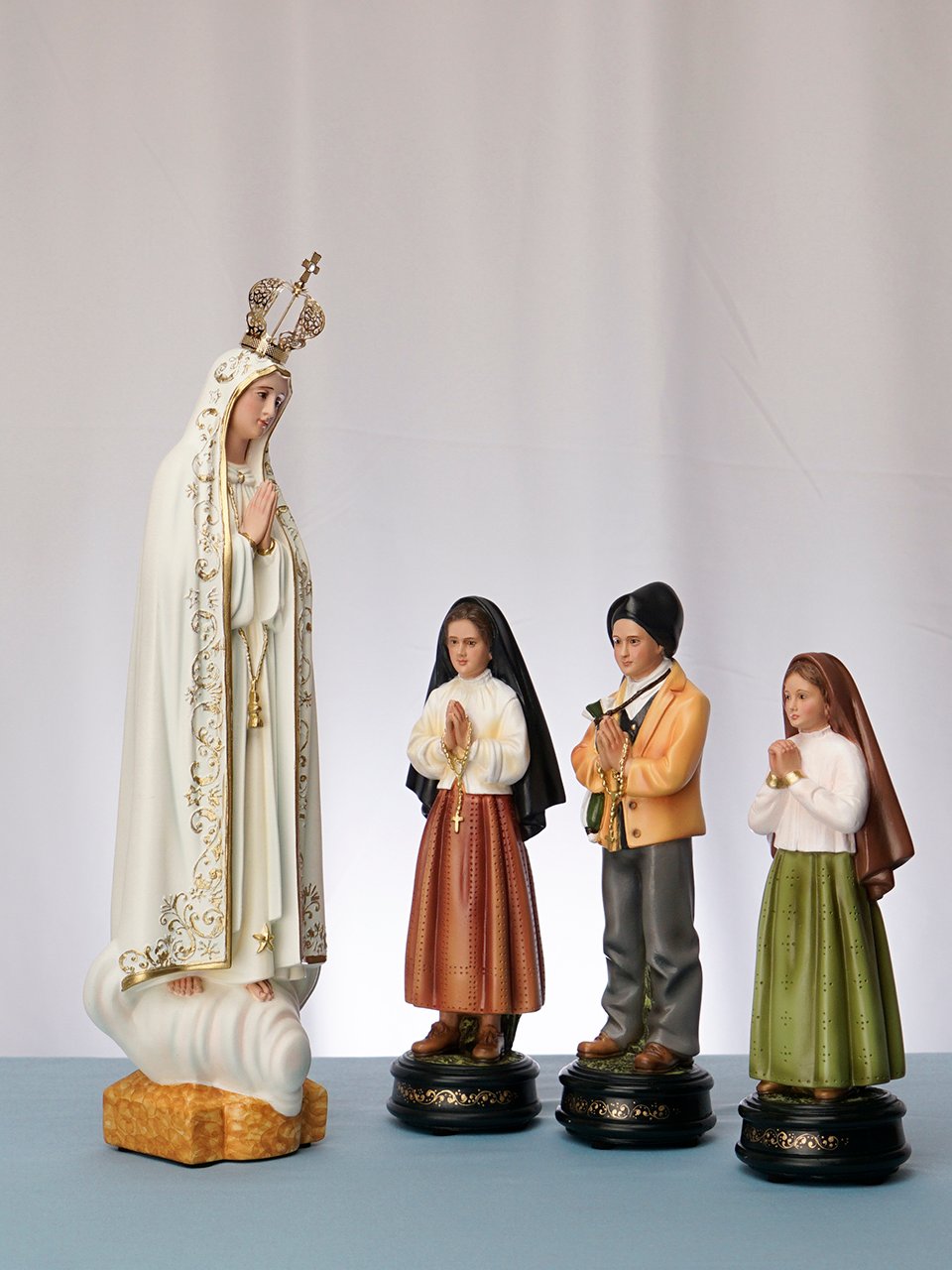 Kit N.Sra. de Fátima Capelinha 30 cm e pastores | Loja Artesanato Costa